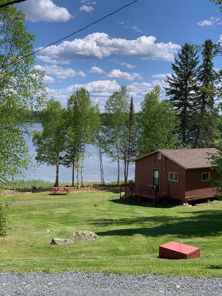 Accommodations | Housekeeping, Outposts | Scout Lake Resort